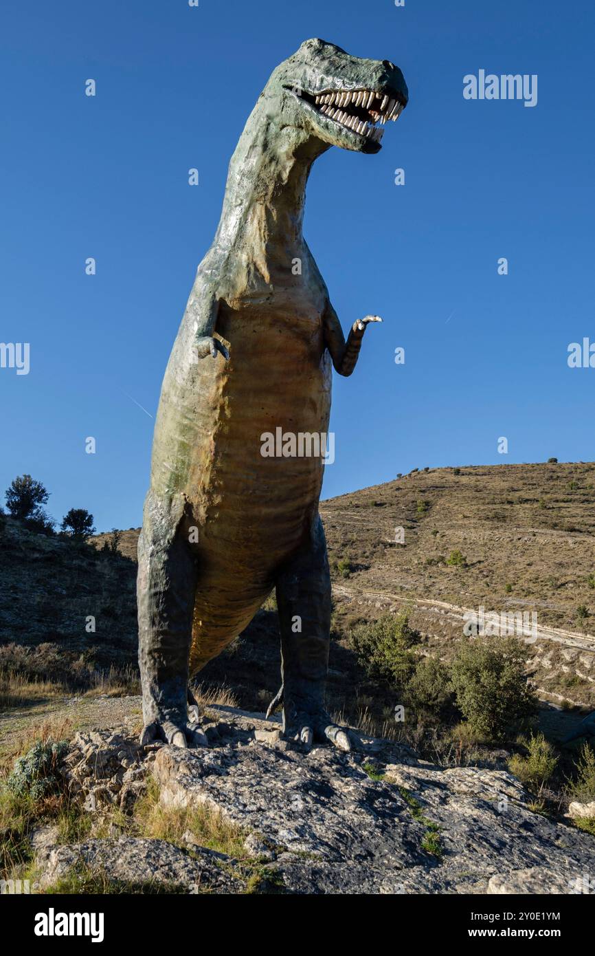 Tarbosaurus, Tarbosaurus bataar, natural-size reproduction ...