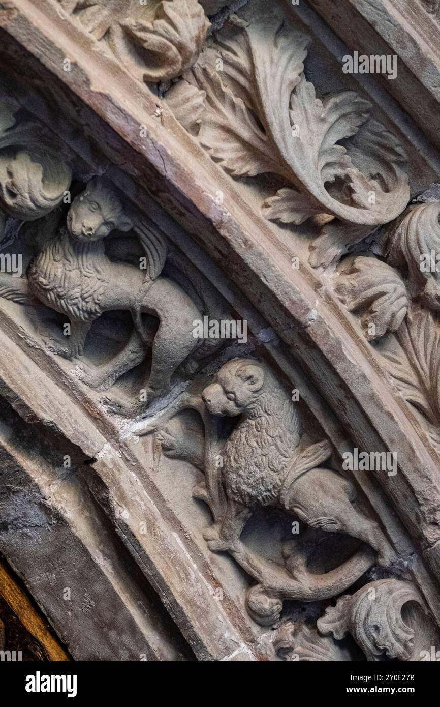 lions, Kings' gate, Isabeline Gothic style, Monastery of Santa María La ...