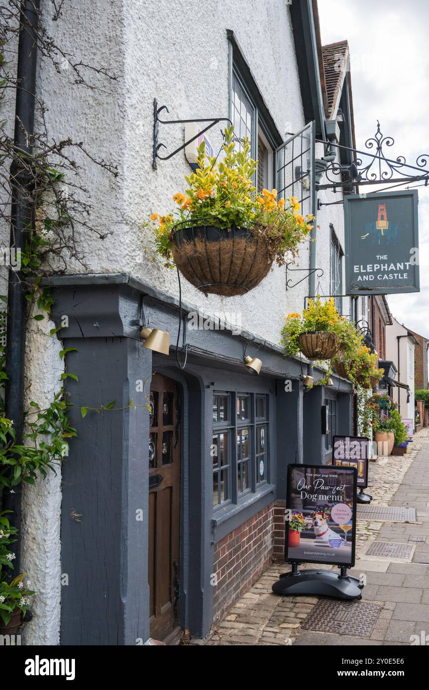 Exterior of The Elephant And Castle a 17th-century pub on High Street ...