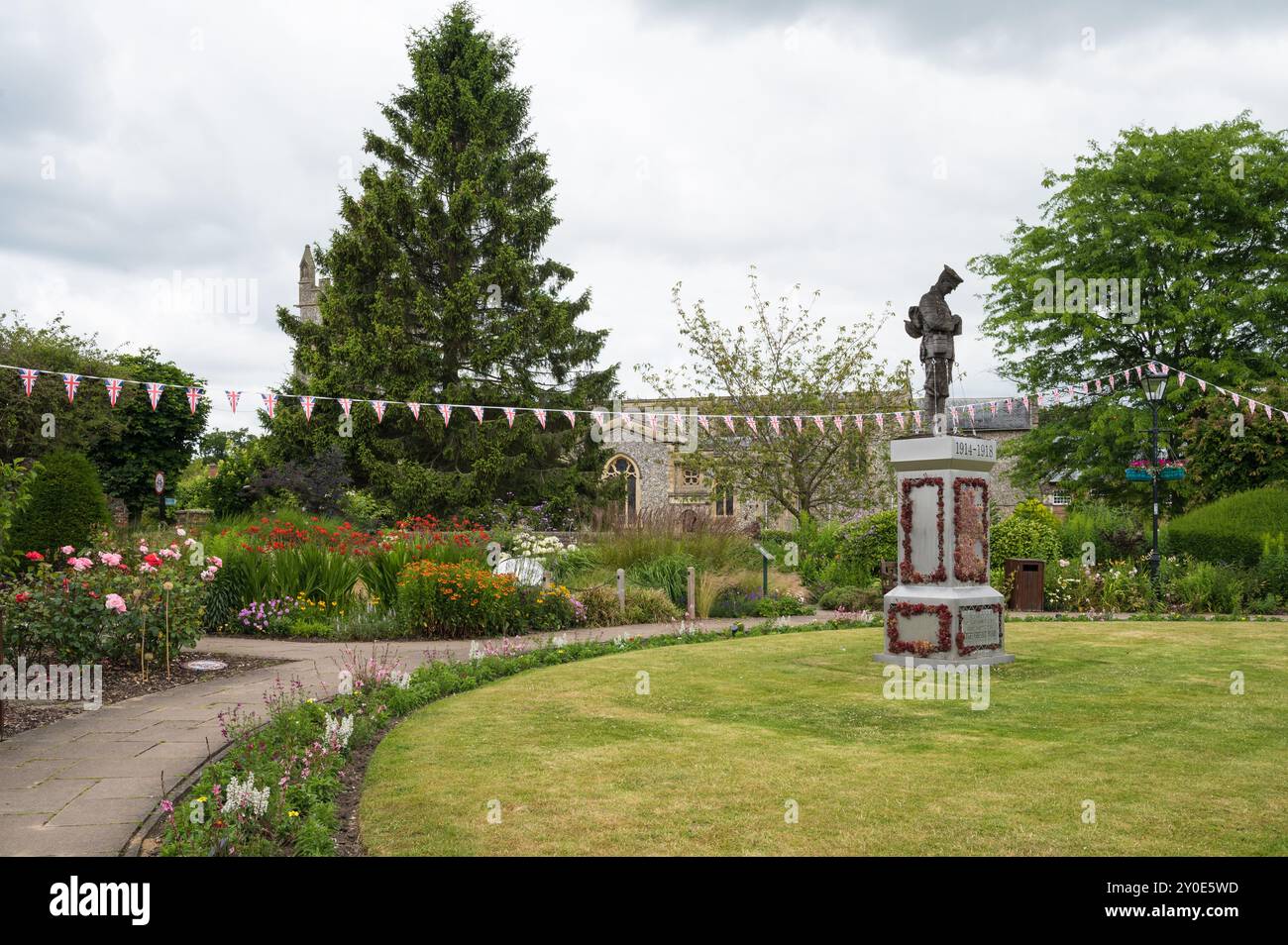 Award-winning gardens Amersham Memorial Gardens World War memorial ...