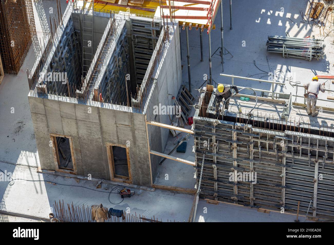 load bearing in-situ walls with slab formwork Stock Photo - Alamy