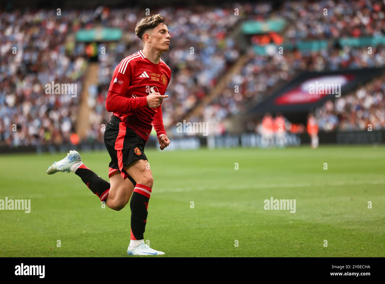 Garnacho manchester united 2024 hi-res stock photography and images - Alamy