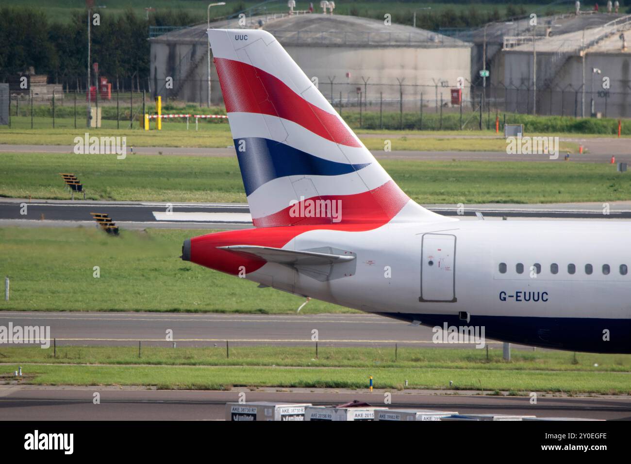 A Side View Of A British Airways Embraer E190SR Plane At Schiphol ...