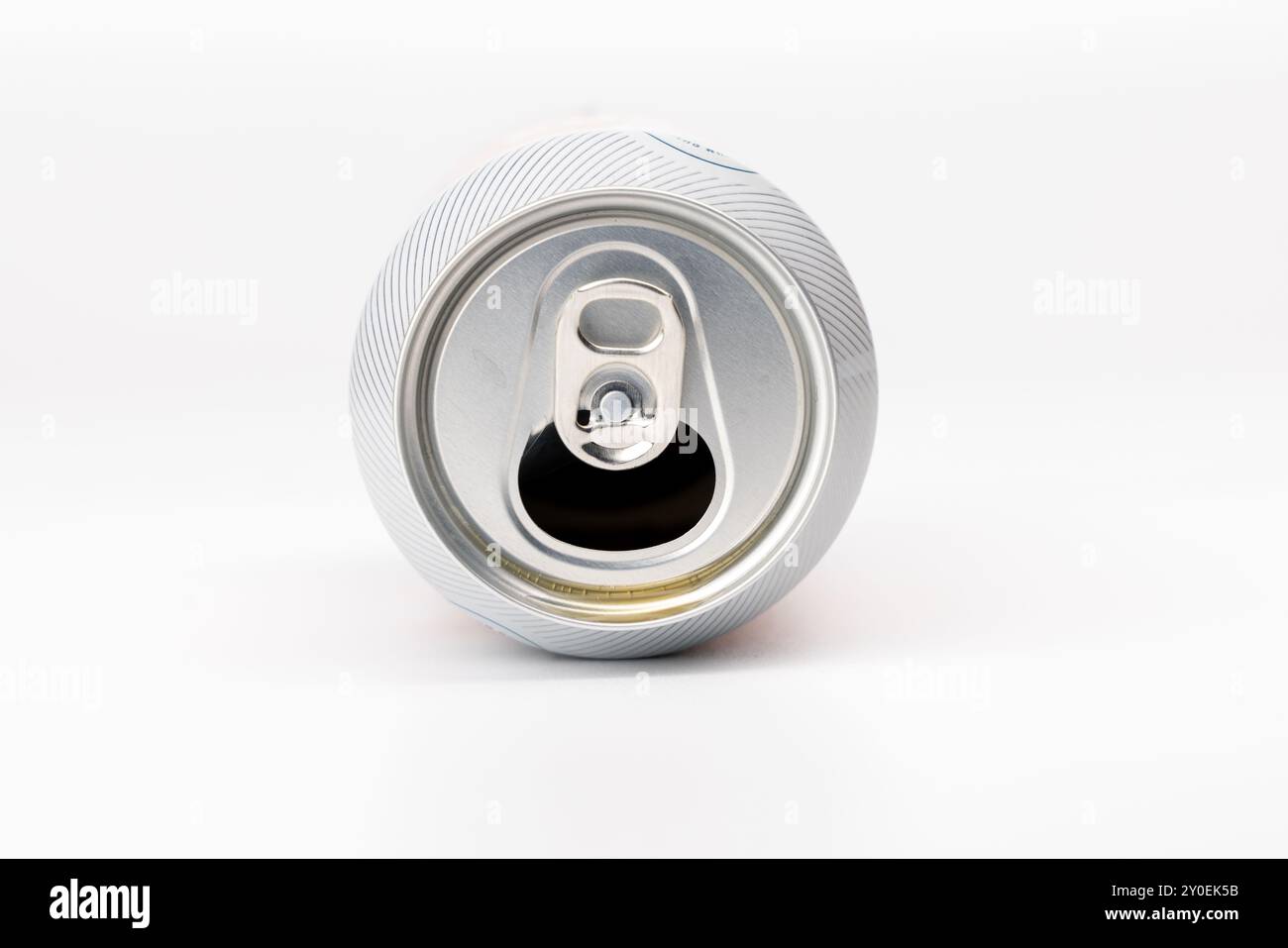 Open beer can hi-res stock photography and images - Alamy