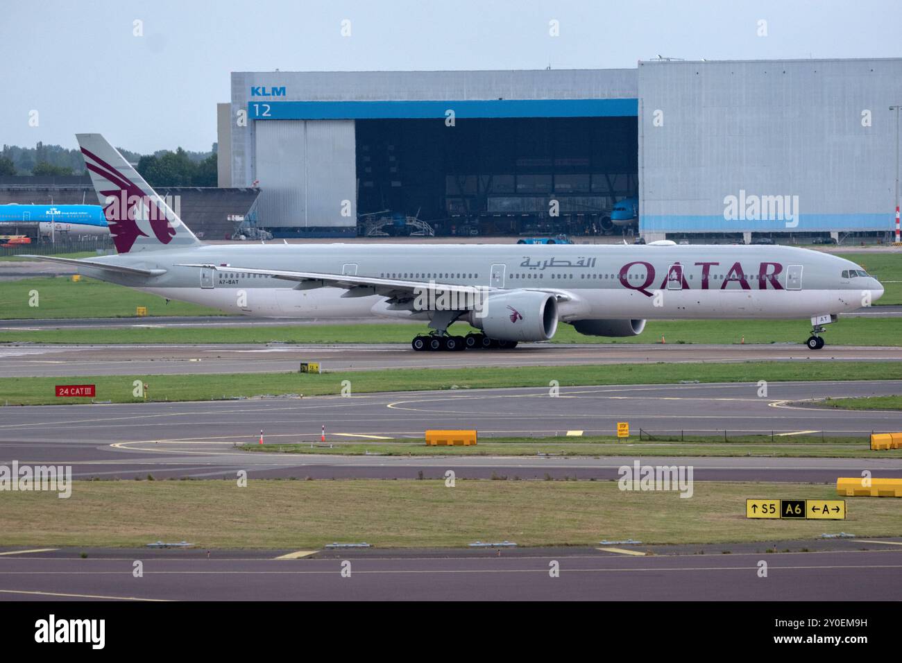Side View Qatar Airplane At Schiphol Airport The Netherlands 29-8-2024 ...