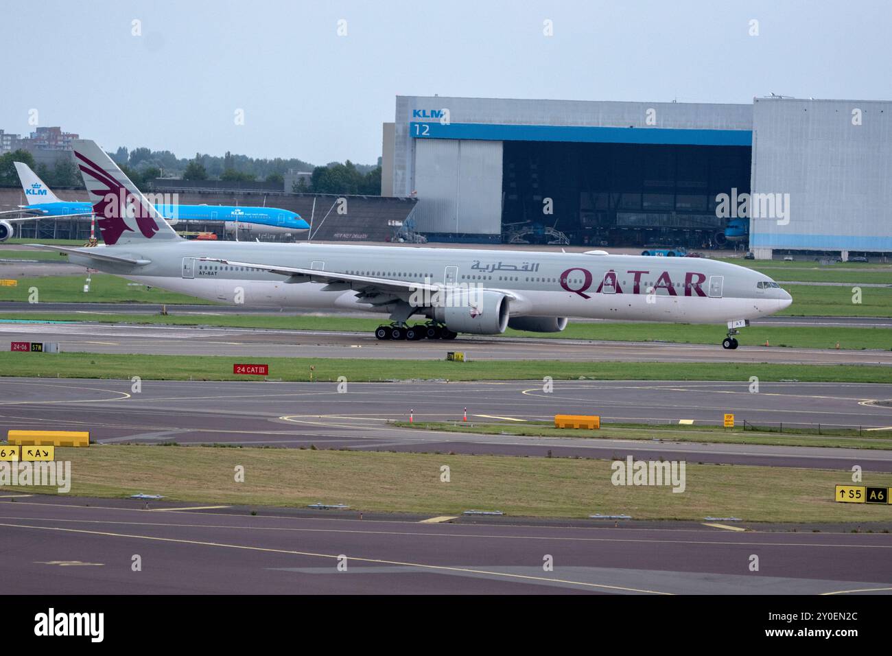 Side View Qatar Airplane At Schiphol Airport The Netherlands 29-8-2024 ...
