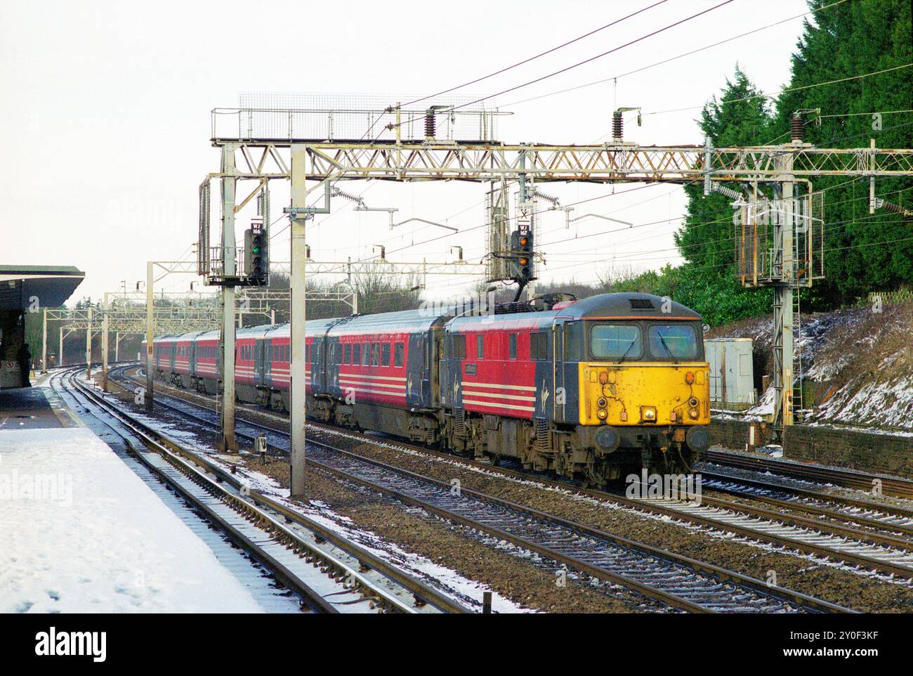 Carpenders park railway station hi-res stock photography and images - Alamy