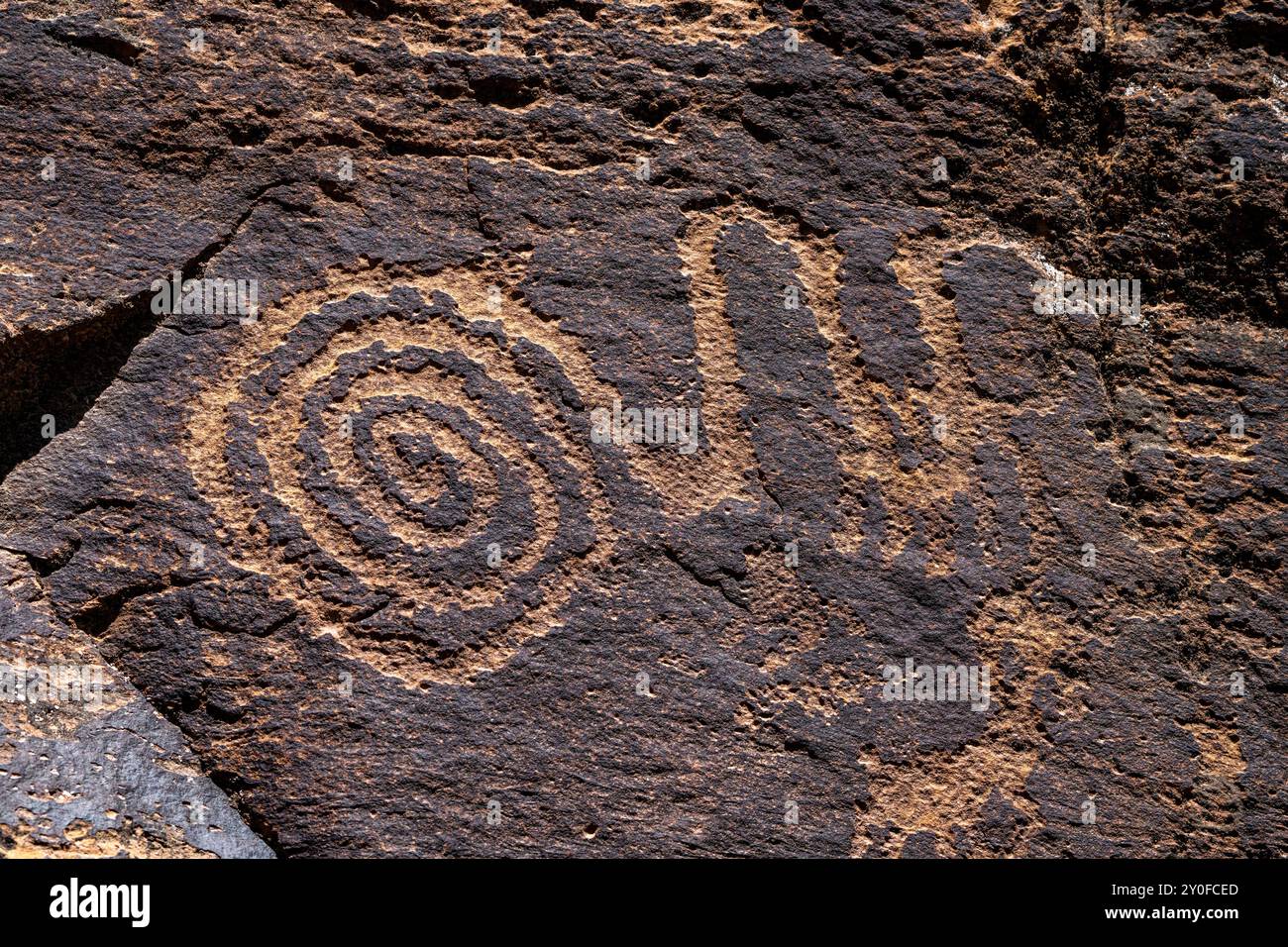 Spiral petroglyph hi-res stock photography and images - Alamy