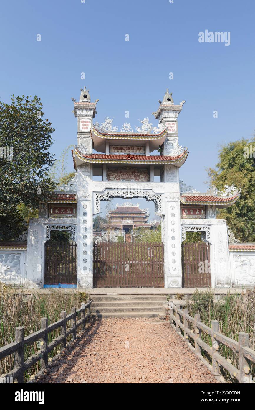Phat Quoc Tu temple, the Vietnam temple, Lumbini, Nepal Stock Photo - Alamy