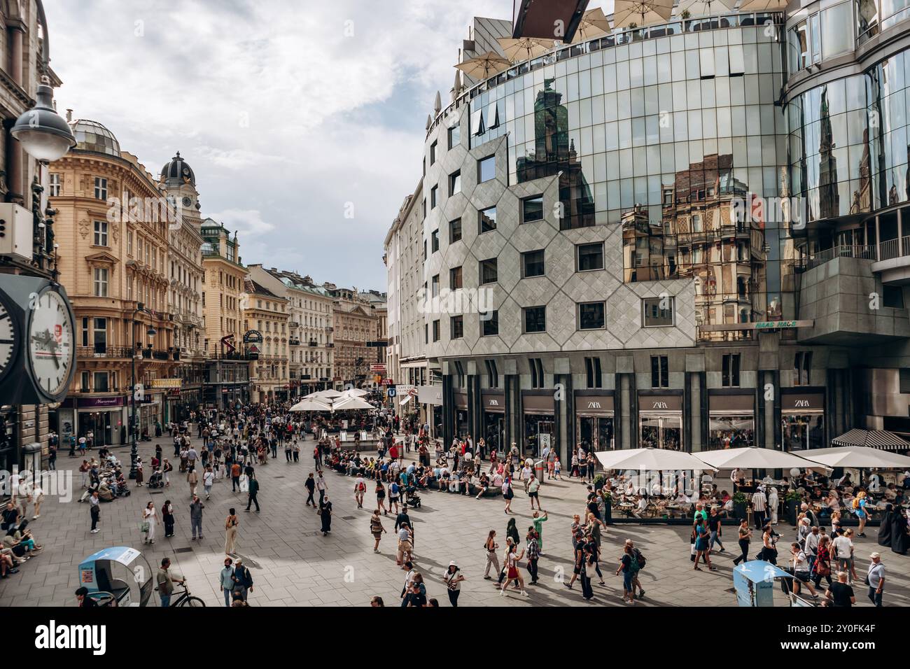Vienna, Austria - August 5, 2024: Stephansplatz square in the center of ...