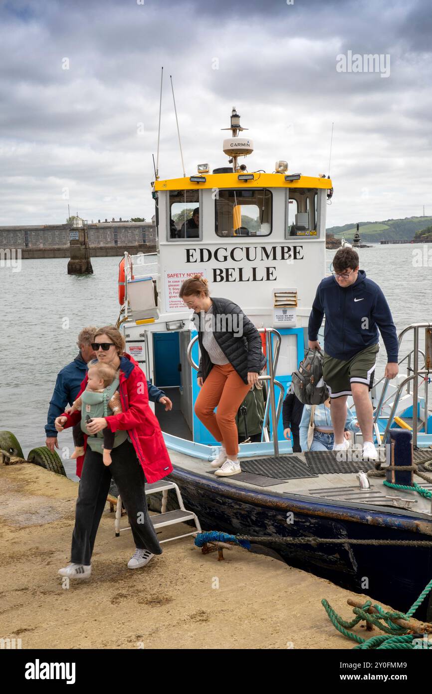 Cremyll to mount edgcumbe ferry hi-res stock photography and images - Alamy