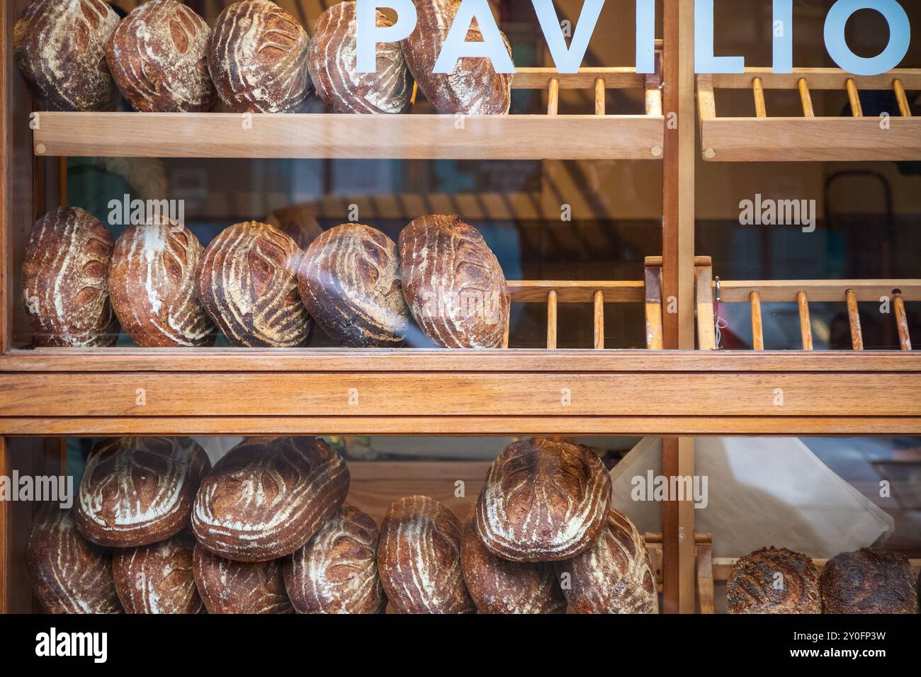 Artisan bread display hi-res stock photography and images - Alamy