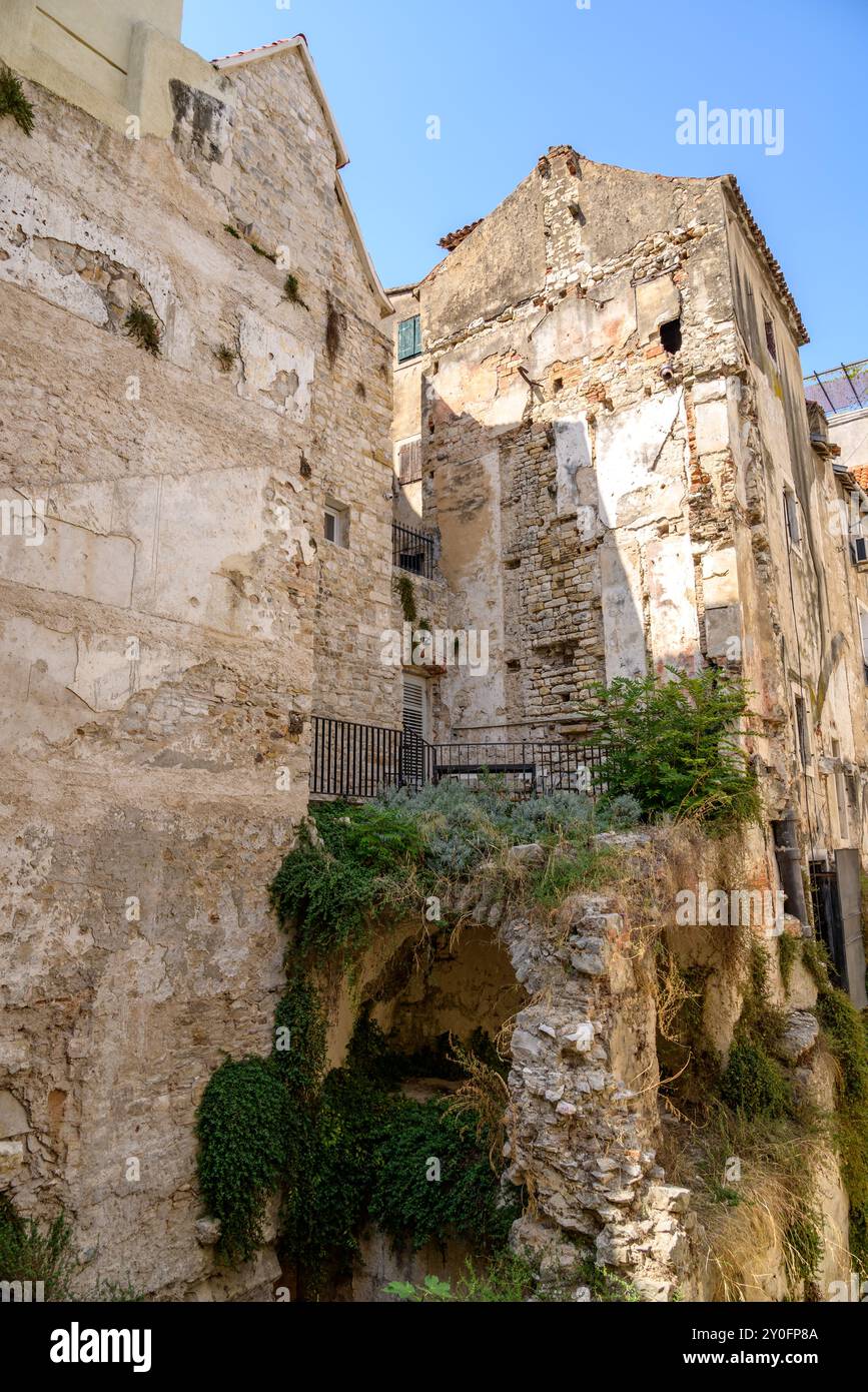 Remains of Roman Historical Complex of the Palace of Diocletian, UNESCO ...