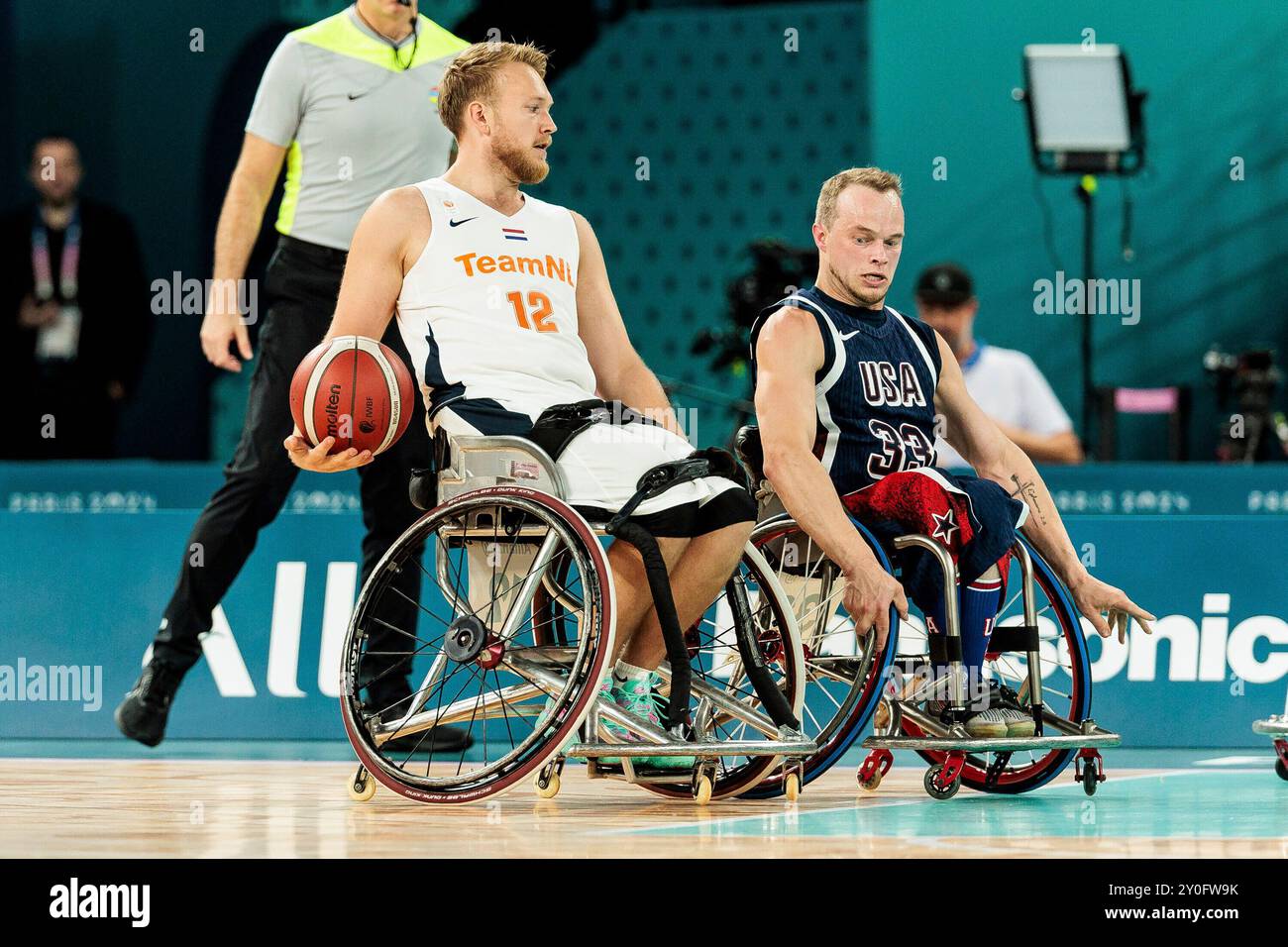 PARIS, FRANKREICH 31. August - Rollstuhlbasketball Niederlande - USA ...