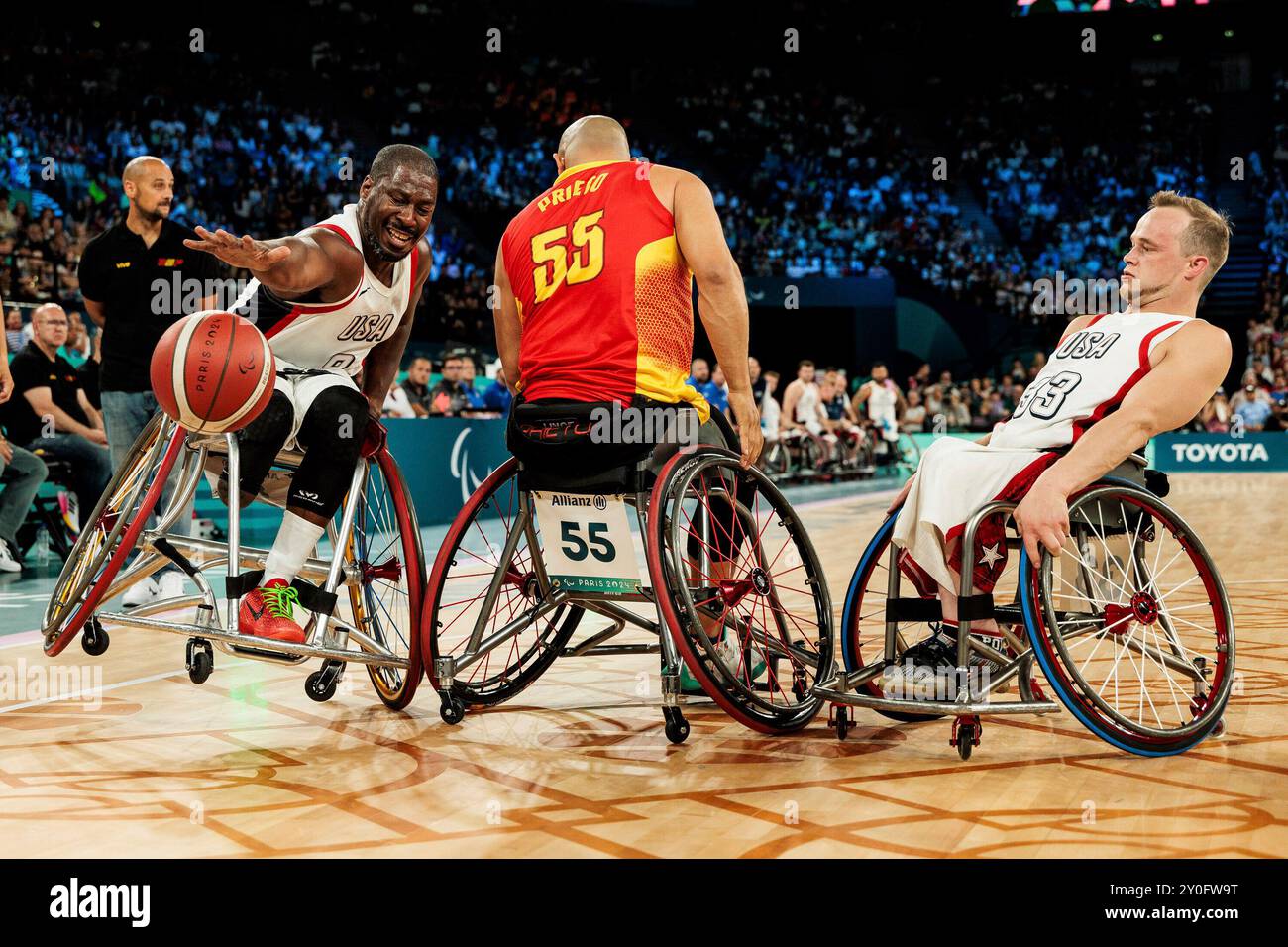 PARIS, FRANKREICH 29. August - Rollstuhlbasketball USA - Spanien Herren ...