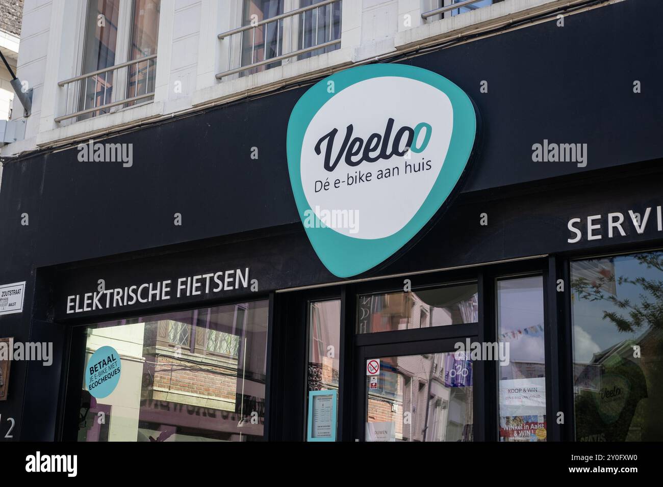 AALST, BELGIUM, 26 AUGUST 2024: Exterior facade of a Veeloo shop ...