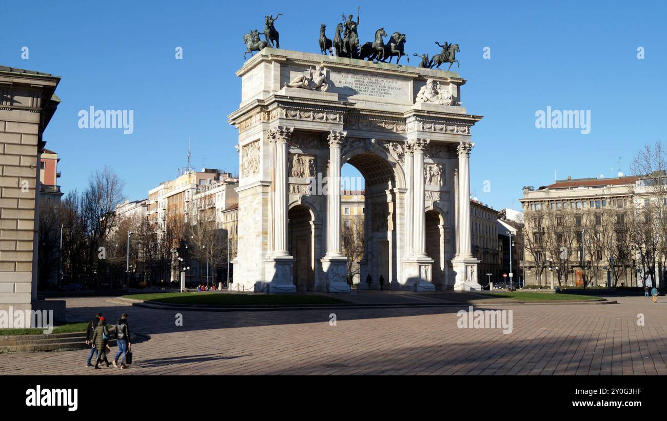 Arch of Peace at Porta Sempione, Sempione Gate, 19th-century memorial ...