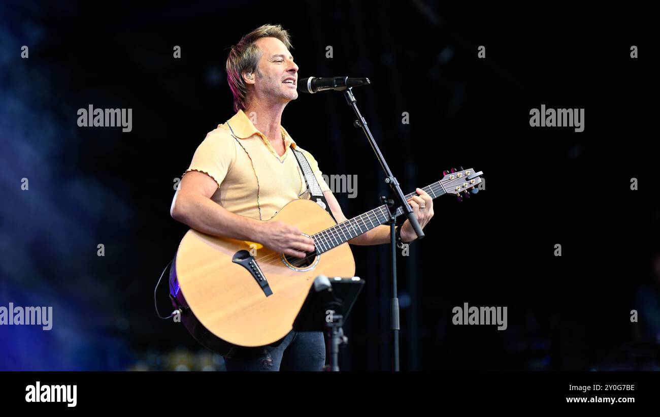 Ultimate 80s derby 2024 hi-res stock photography and images - Alamy