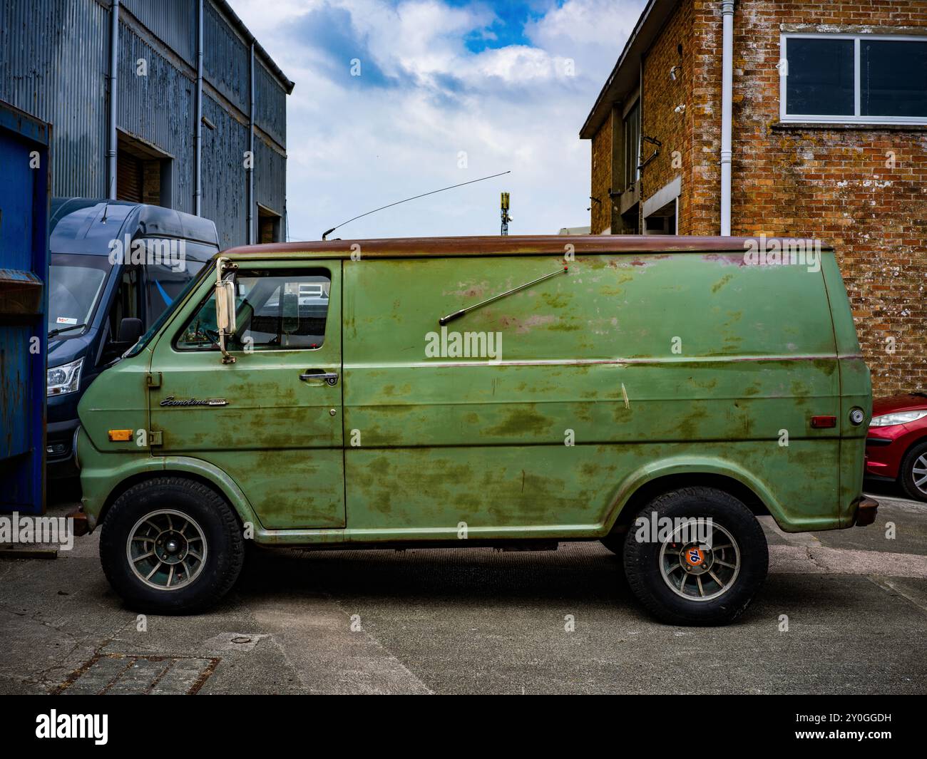 FORD VAN GREEN CALIFORNIA REGISTRATION KERMIE Stock Photo - Alamy
