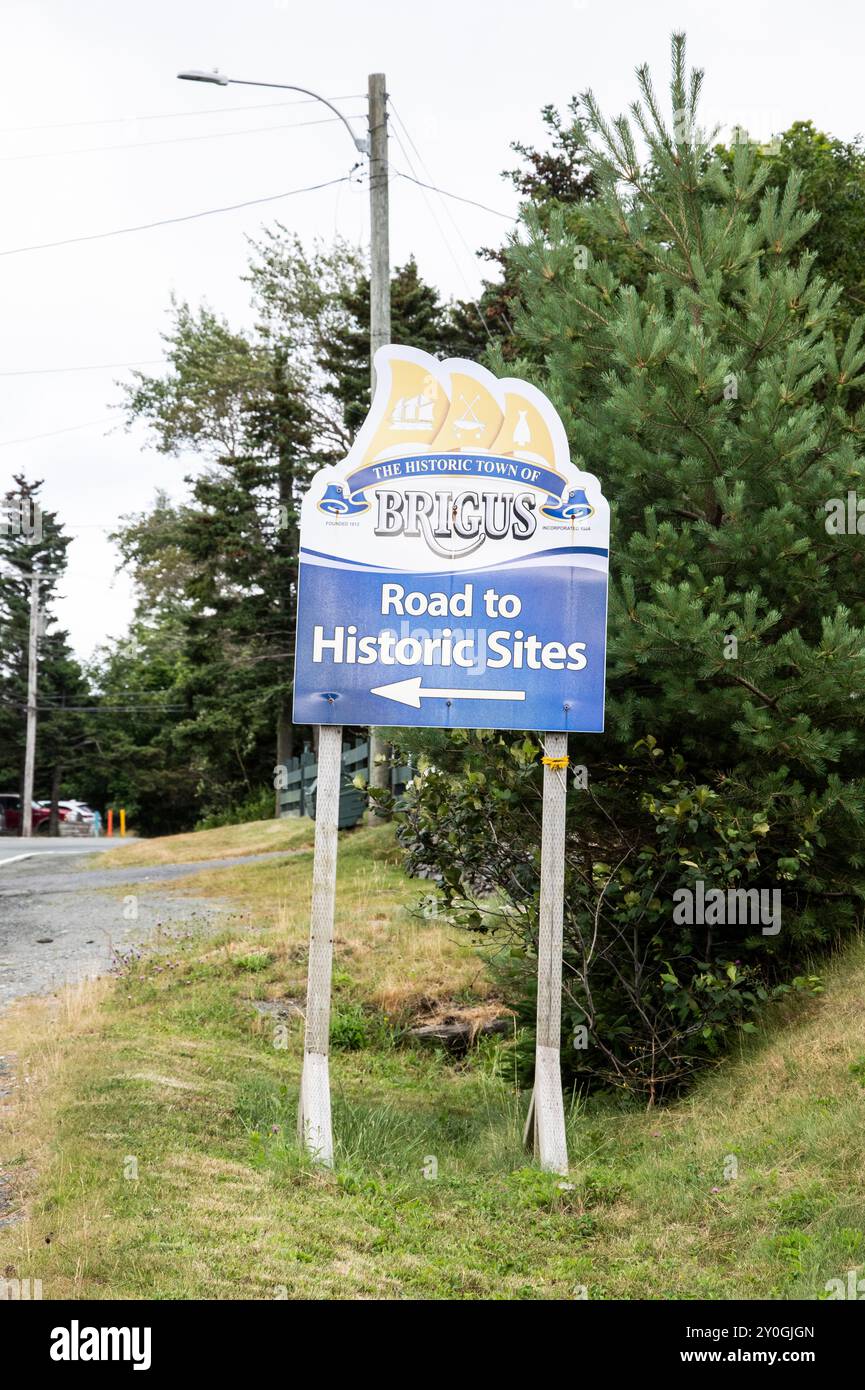 Historic road signs hi-res stock photography and images - Alamy