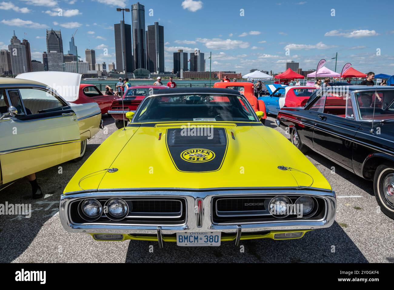 Hemi magnum hi-res stock photography and images - Alamy