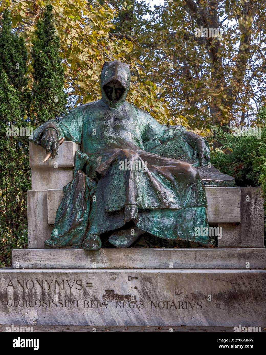 Statue of Anonymous in Budapest Stock Photo - Alamy