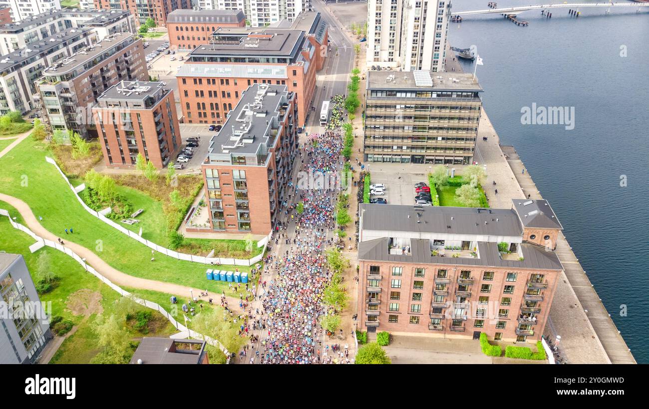 Marathon running race, aerial view of start and finish line with many ...