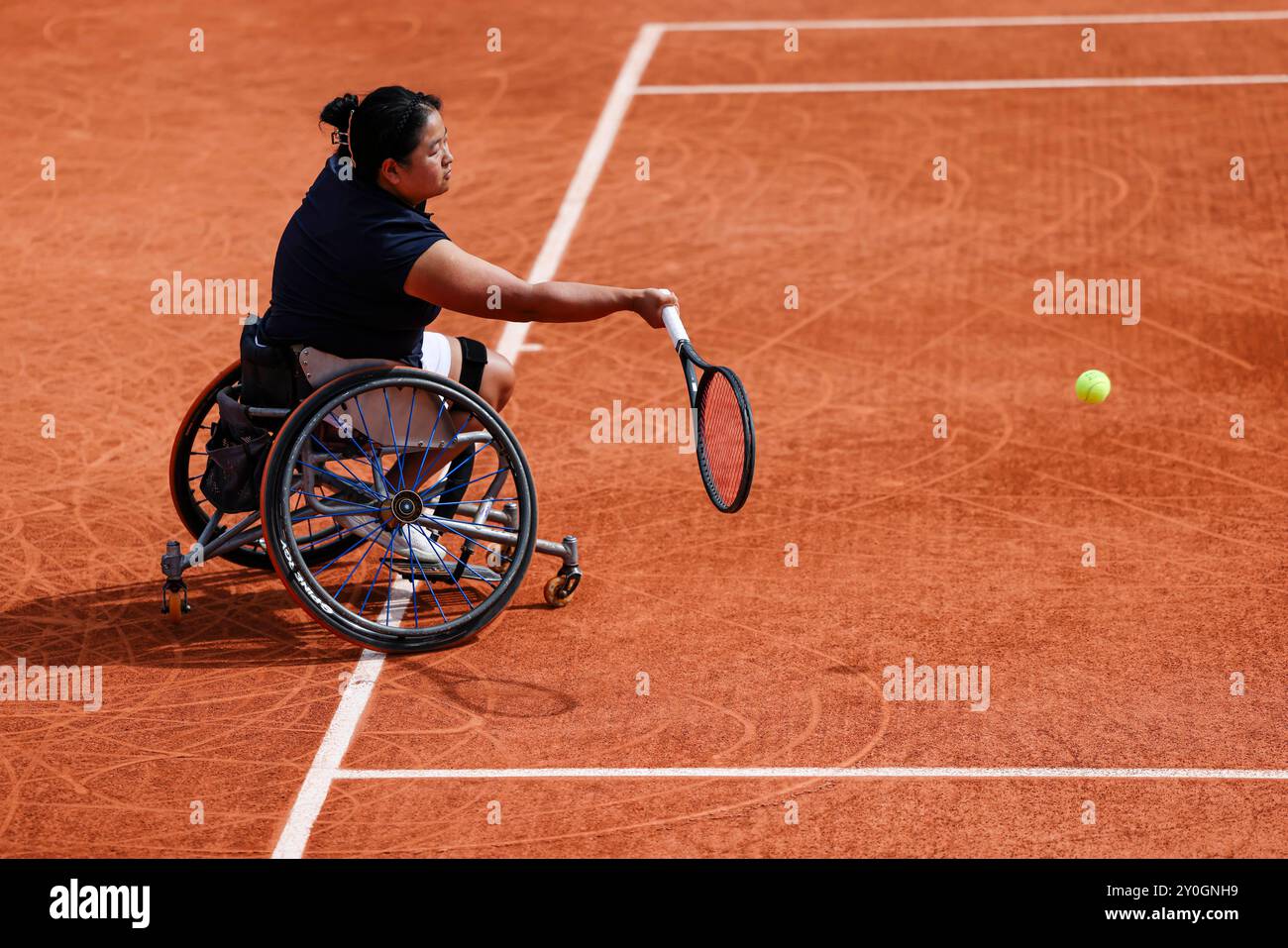 Paris, Sept. 2, 2024, Paralympic wheelchair tennis event. Ziying Wang ...