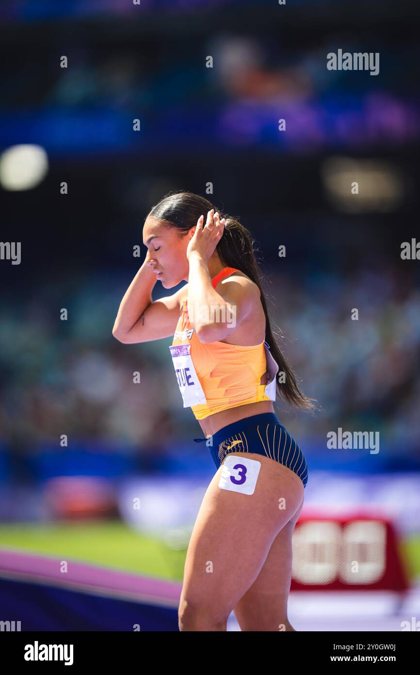 Jaël Bestué participating in the 200 meters at the Paris 2024 Olympic ...