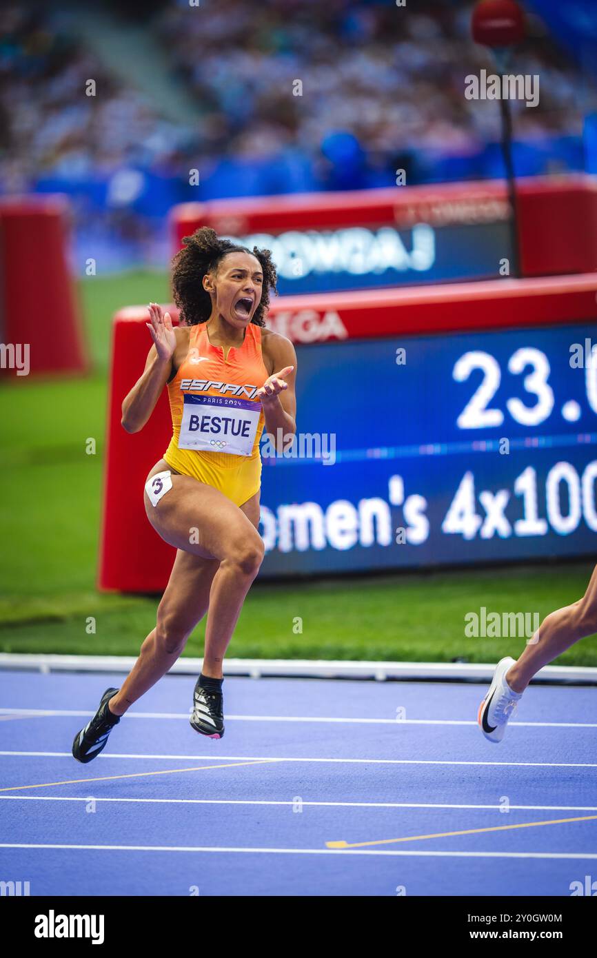 Jaël Bestué participating in the 200 meters at the Paris 2024 Olympic ...