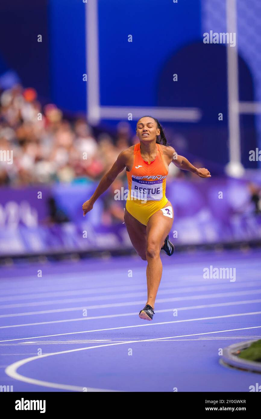 Jaël Bestué participating in the 200 meters at the Paris 2024 Olympic ...