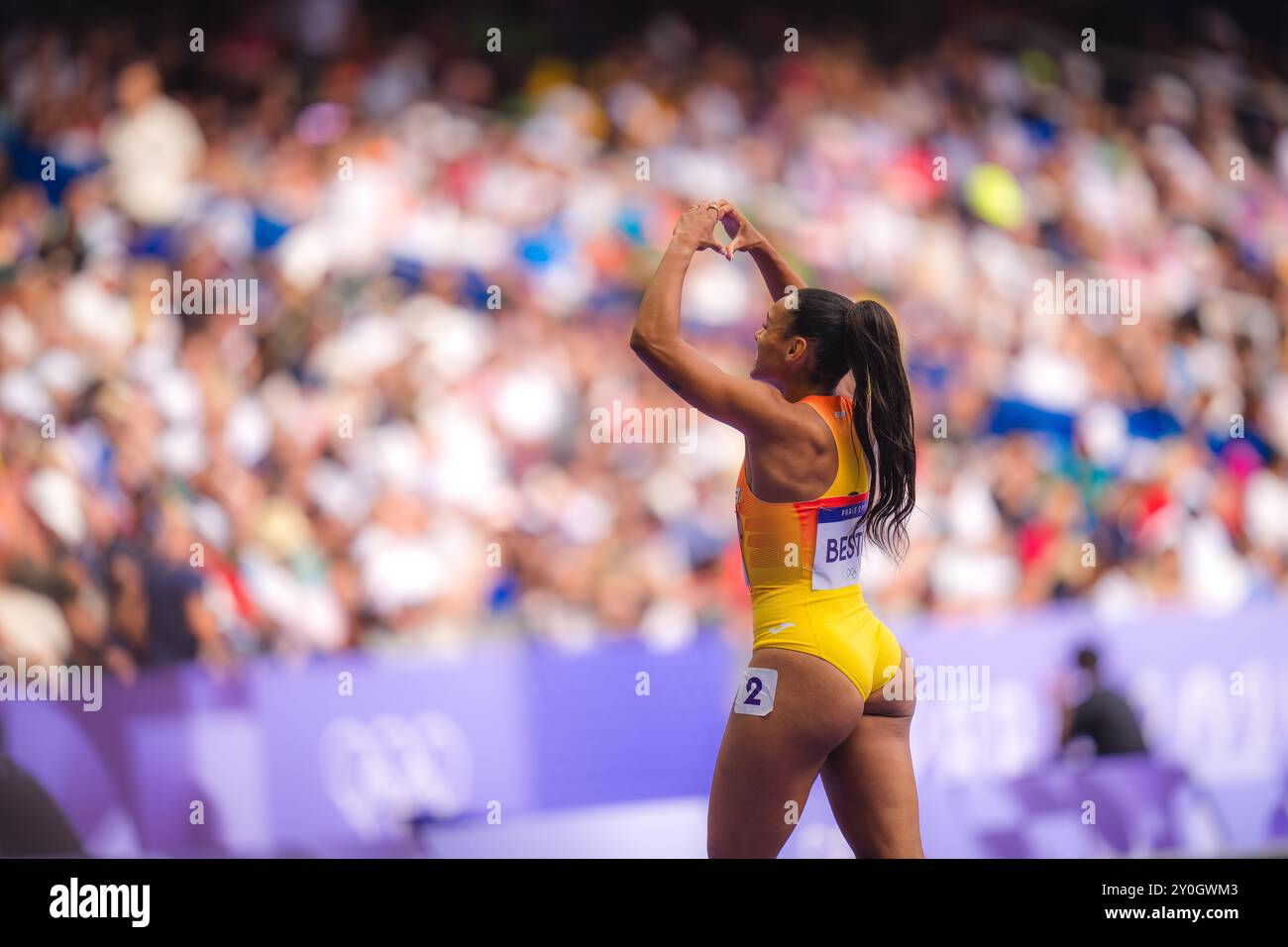 Jaël Bestué participating in the 200 meters at the Paris 2024 Olympic ...