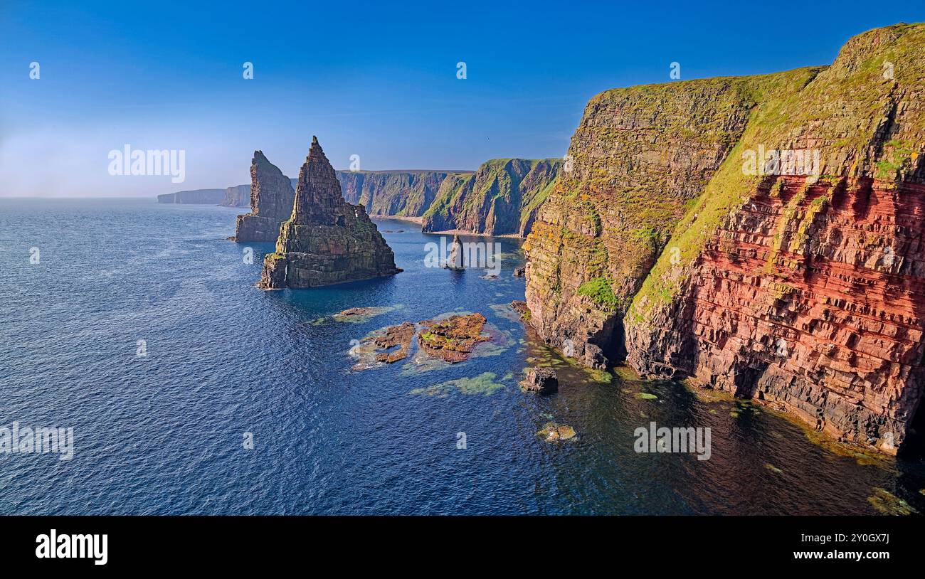 Duncansby Stacks three rock pinnacles south of Duncansby Head and ...