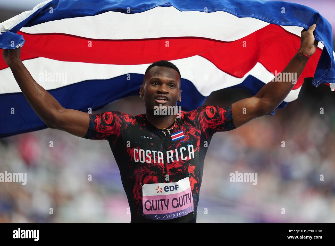 Costa Rica's Sherman Isidro Guity Guity celebrates winning the Men's ...