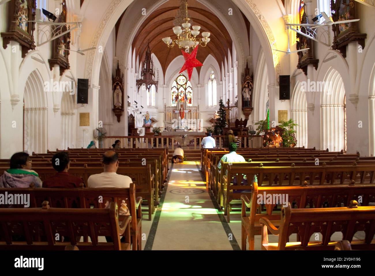 Aisle and altar, St Thomas Basilisa Cathedral, Chennai, Tamil Nadu ...
