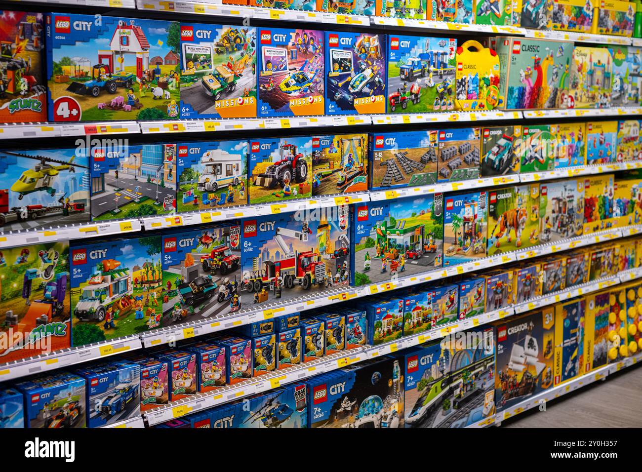 Gothenburg, Sweden - november 06 2022: Full assortment of Lego sets in ...