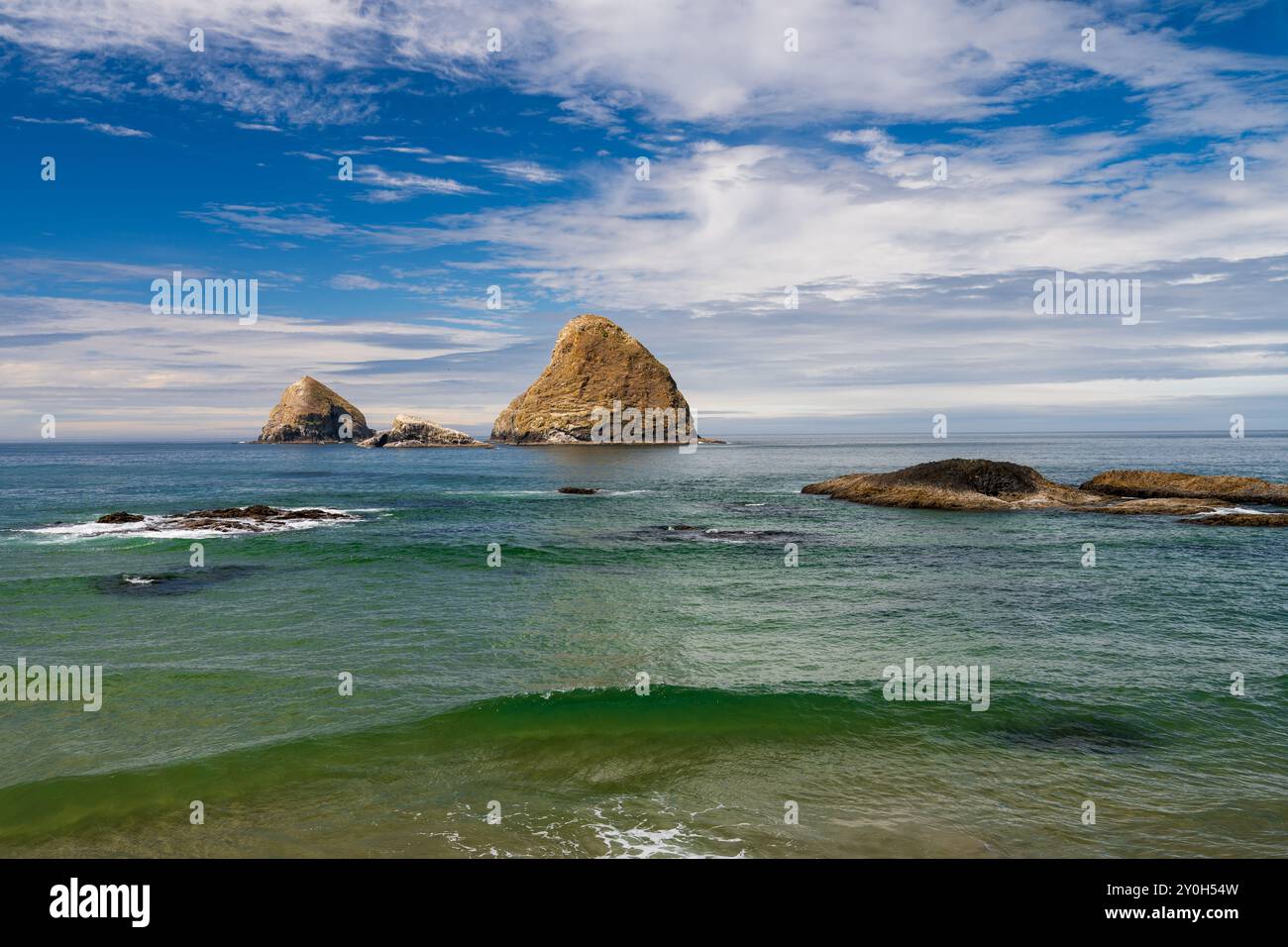 Seal Rock and Three Arch Rocks view from Tunnel Beach at Oceanside ...