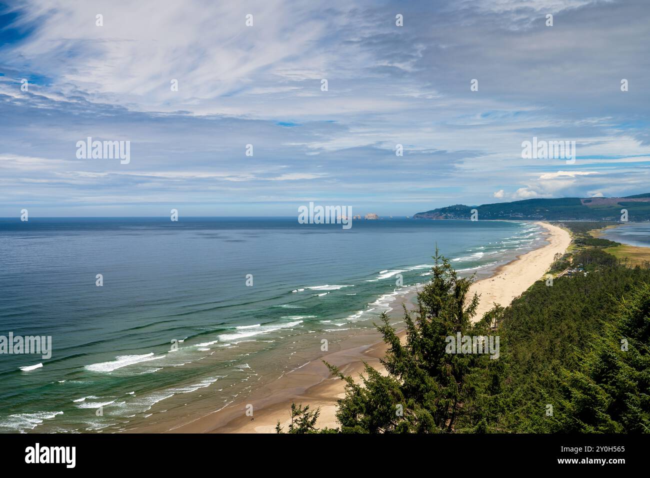 Cape Lookout State Park beach view from the park trail high point Stock ...