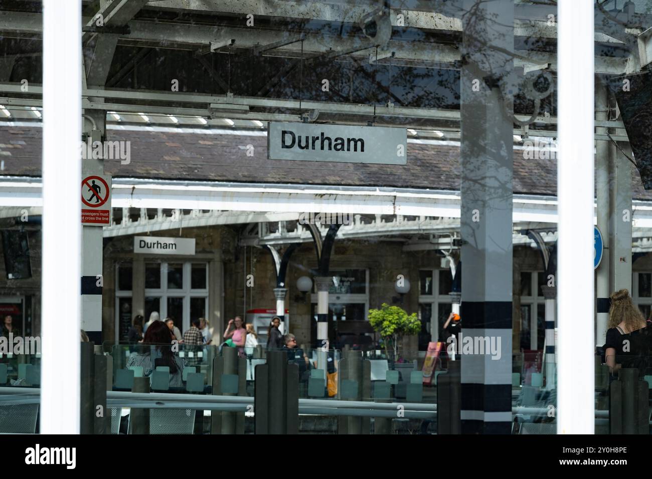 Durham station platform sign hi-res stock photography and images - Alamy