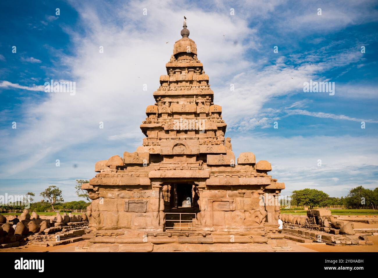 Mamallapuram Mahabalipuram seafront Shore Temple Stock Photo - Alamy