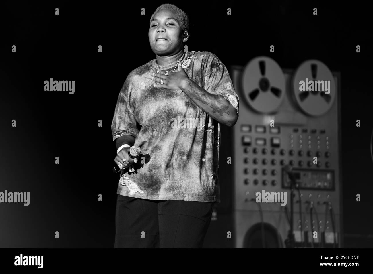 ARLO PARKS, CONCERT, 2024: Pop singer Arlo Parks plays the Mounatin ...