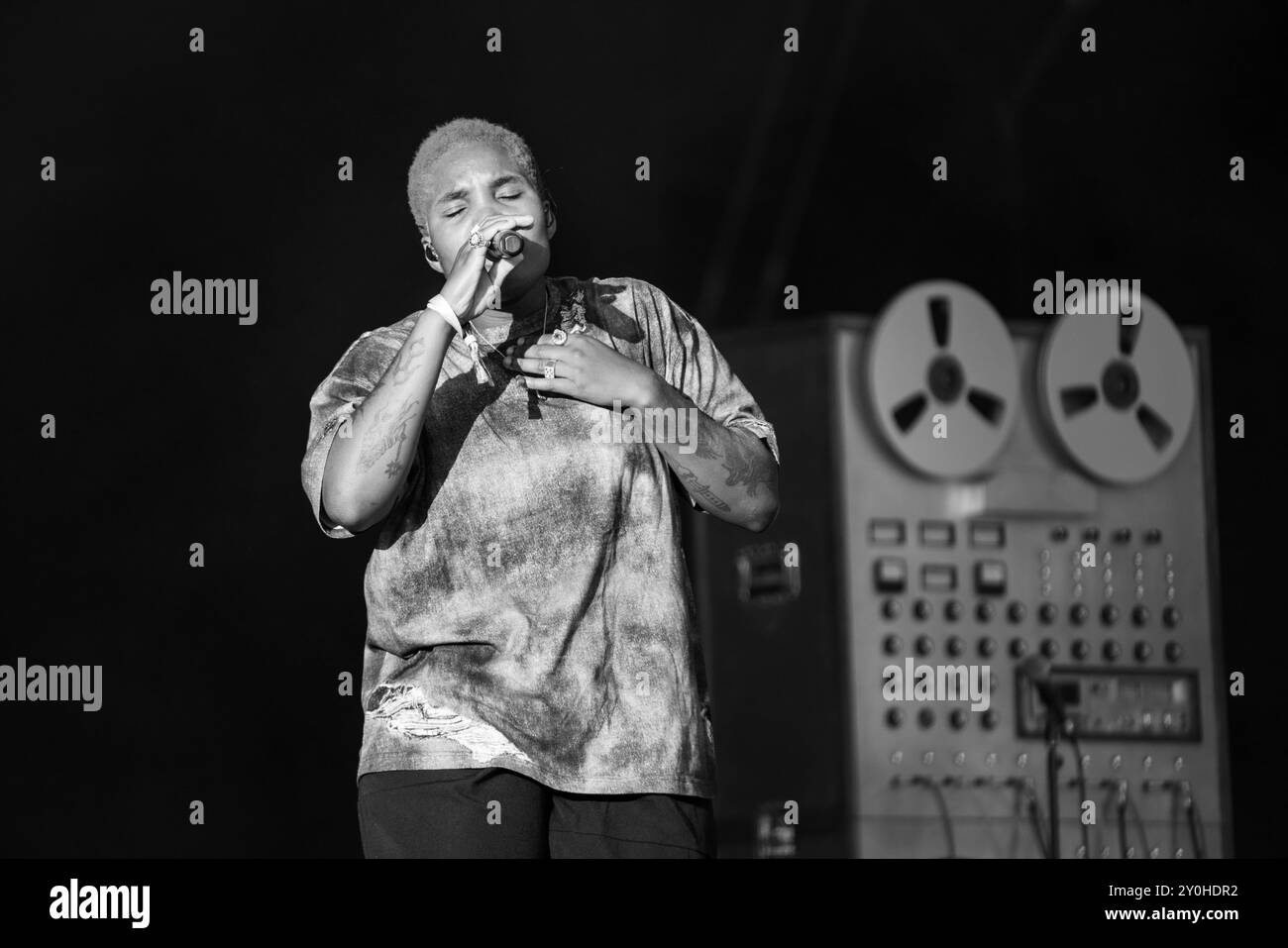 ARLO PARKS, CONCERT, 2024: Pop singer Arlo Parks plays the Mounatin ...