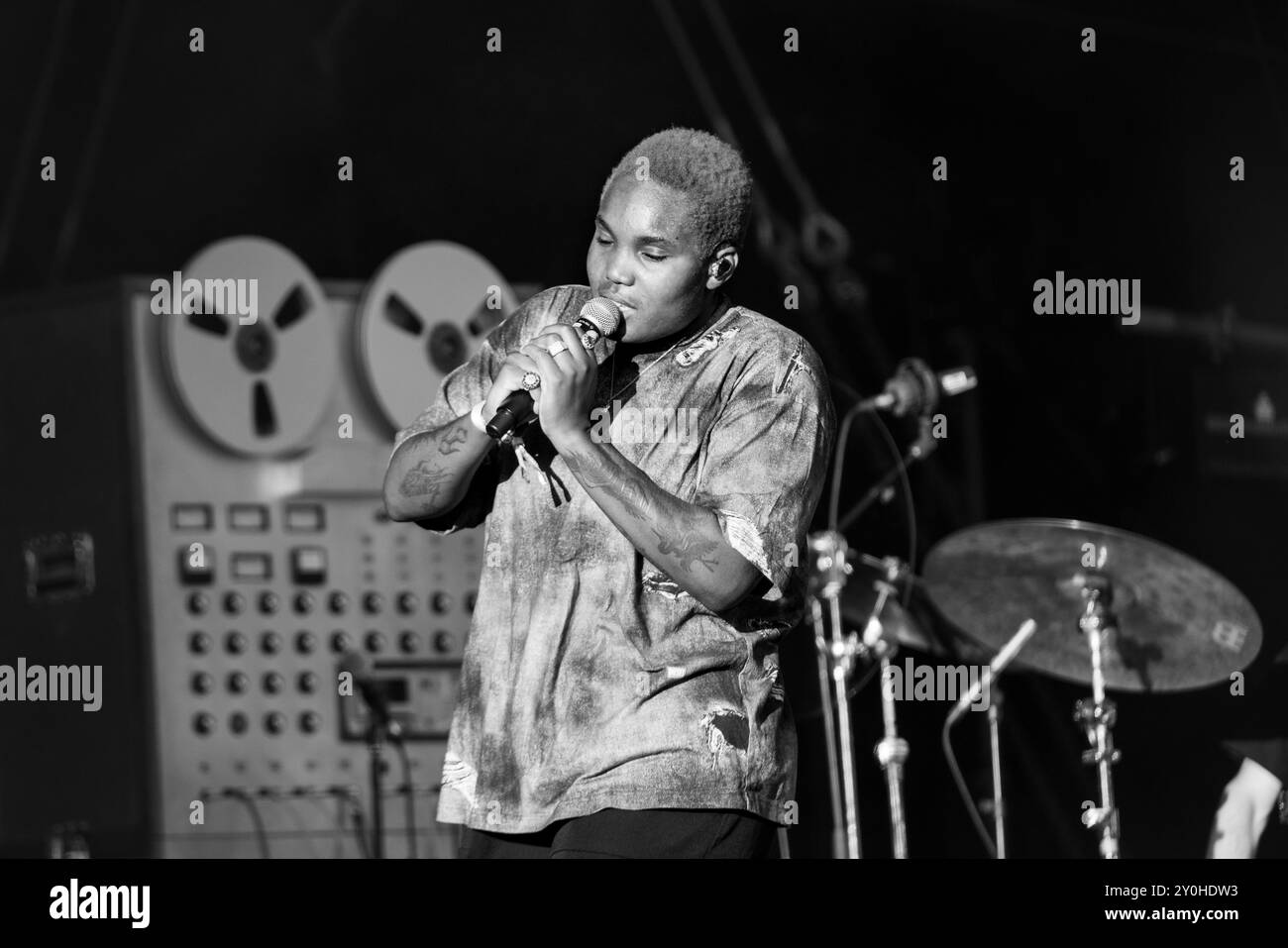 ARLO PARKS, CONCERT, 2024: Pop singer Arlo Parks plays the Mounatin ...