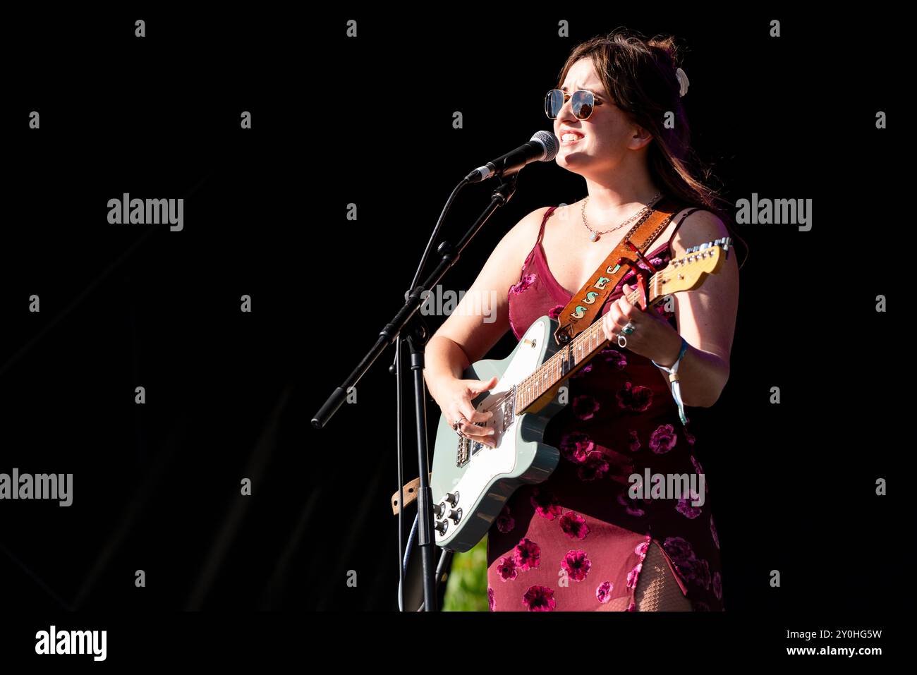 BLUE BENDY, CONCERT, 2024: American folk siner Jess Williamson – who ...