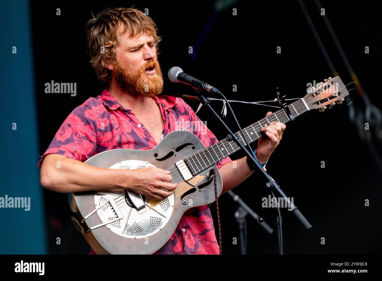 JOHNNY FLYNN, CONCERT, 2024: Actor and singer Johnny Flynn playing a ...