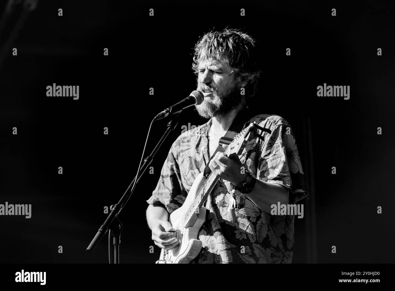 JOHNNY FLYNN, CONCERT, 2024: Actor and singer Johnny Flynn playing a ...