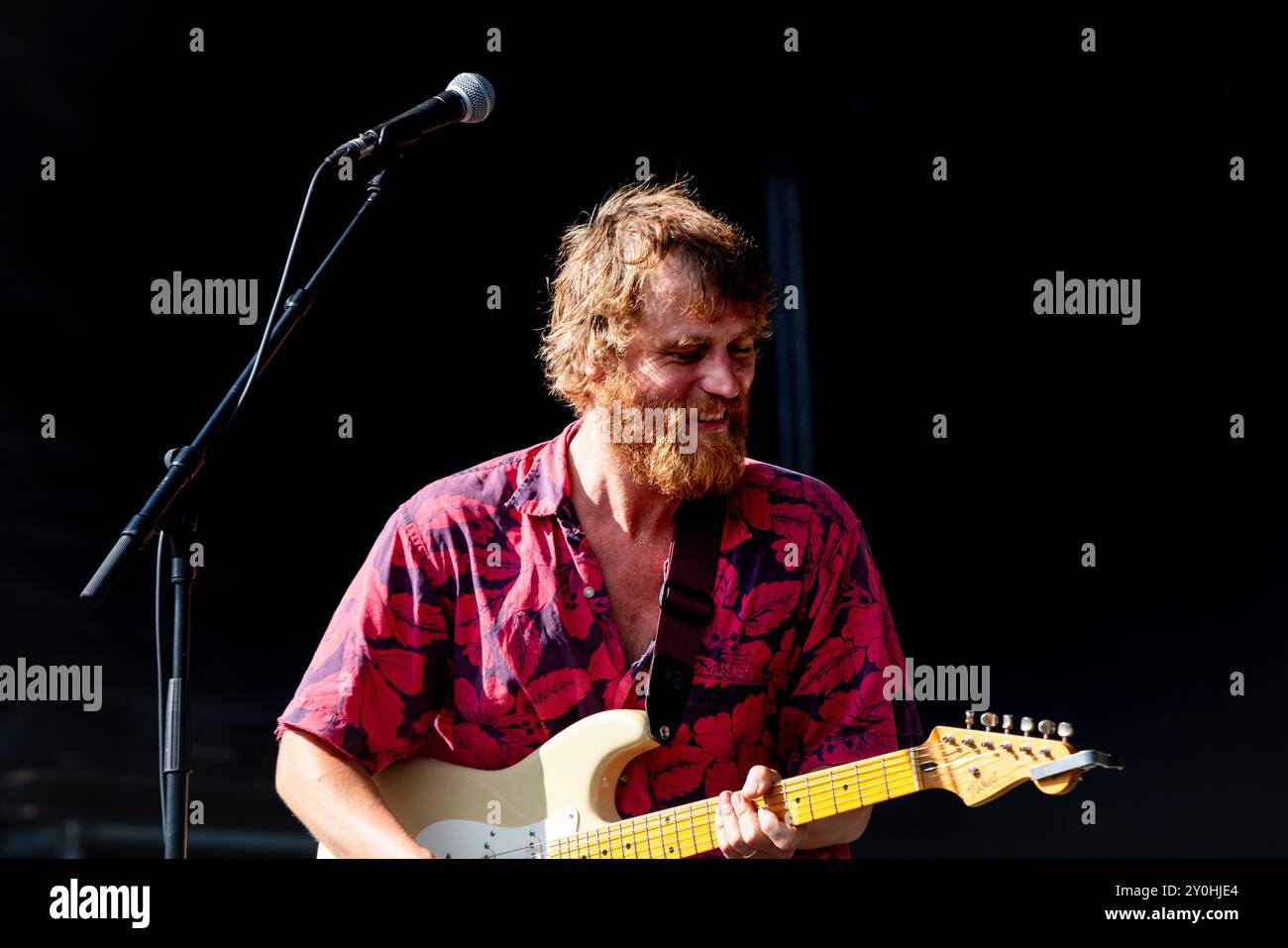 JOHNNY FLYNN, CONCERT, 2024: Actor and singer Johnny Flynn playing a ...