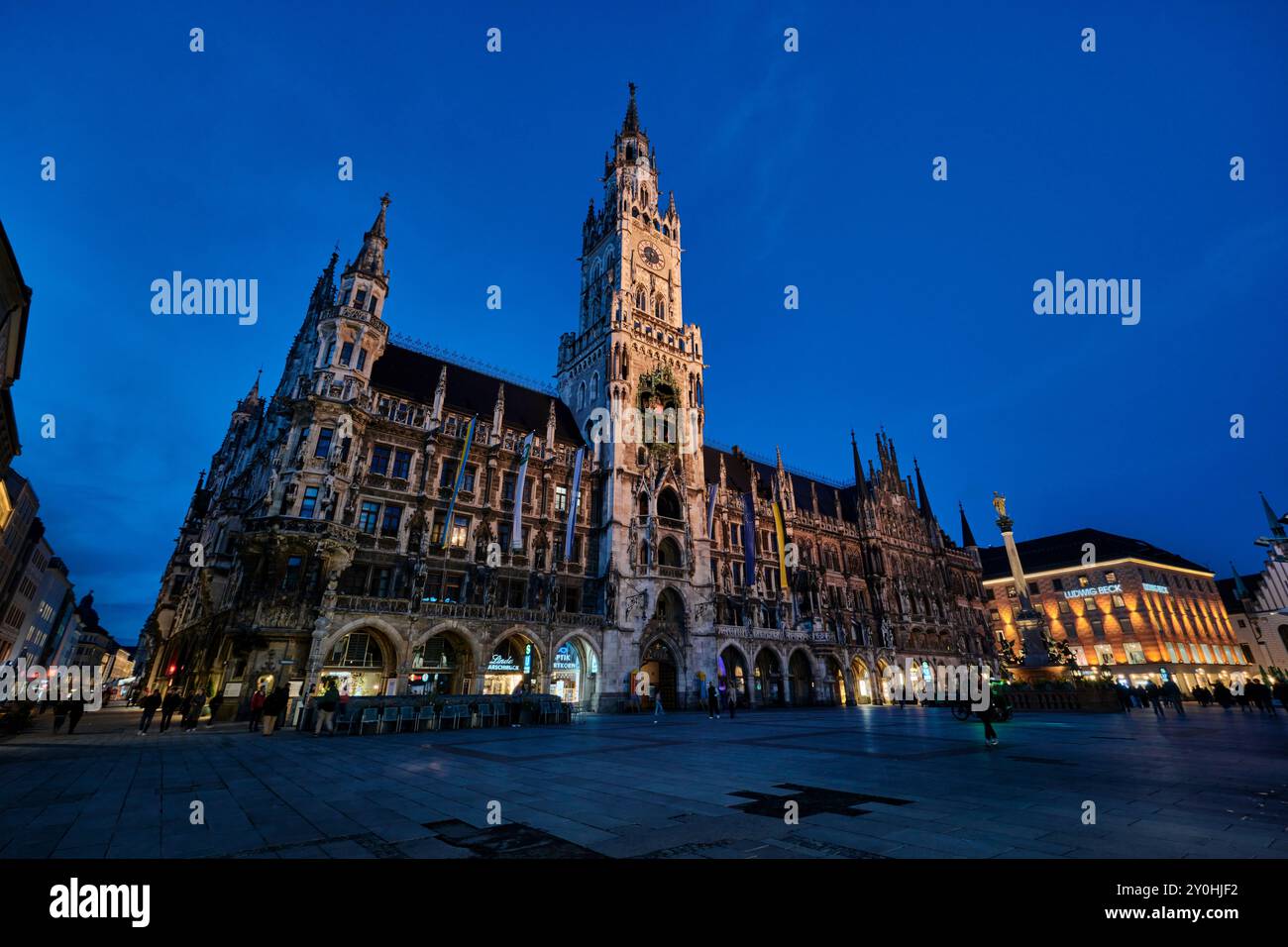 Munich, Germany - April 18, 2024: Neue Rathaus of Munich (New Town Hall ...