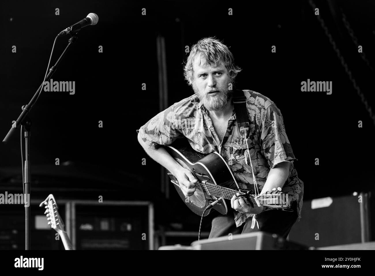 JOHNNY FLYNN, CONCERT, 2024: Actor and singer Johnny Flynn playing a ...