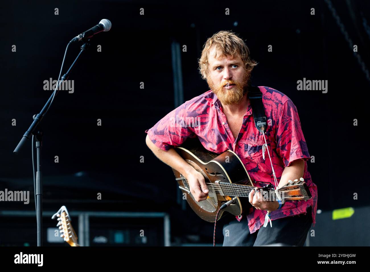 JOHNNY FLYNN, CONCERT, 2024: Actor and singer Johnny Flynn playing a ...